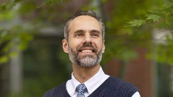 Meet Our Faculty | University of Puget Sound